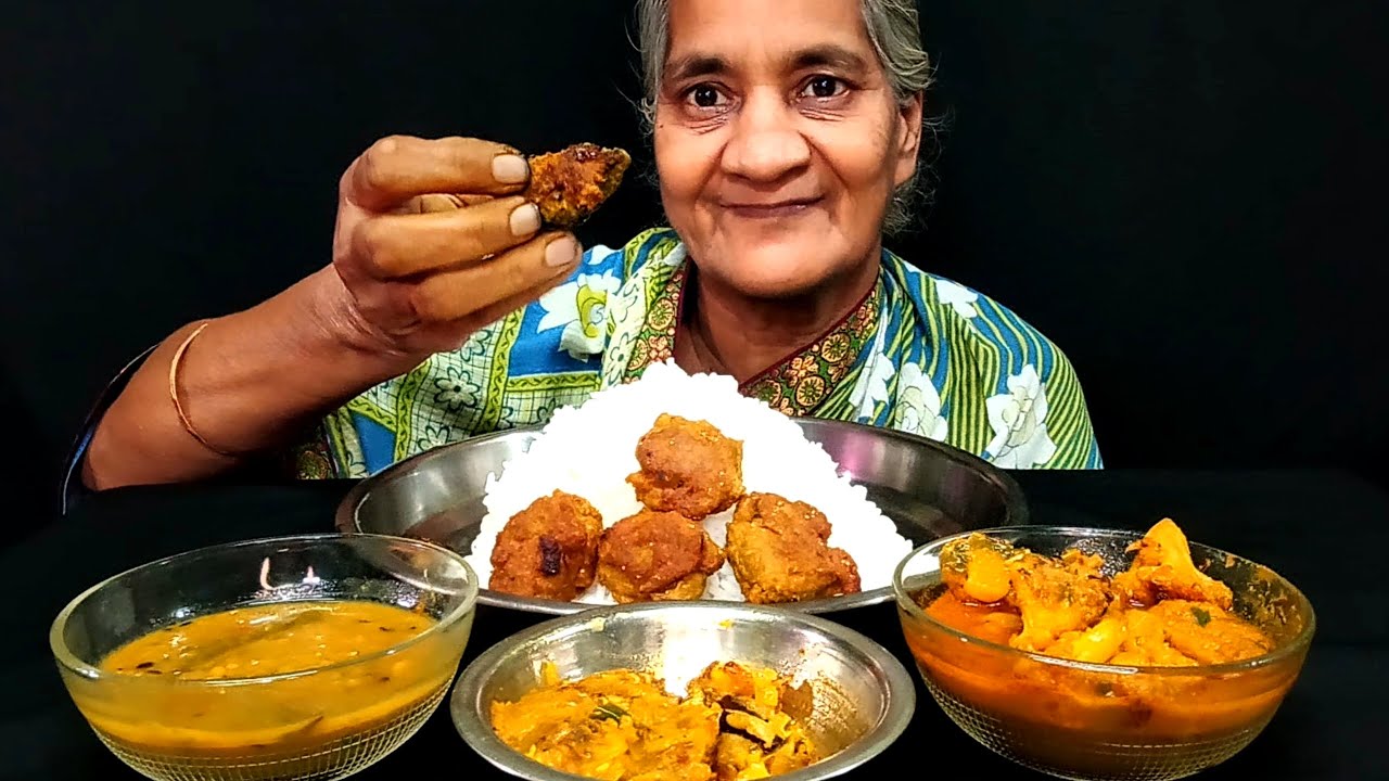 Today Eating Phool Gobi Curry Dal Karela Bharva Masala Rice | Amma ...