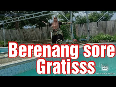 mandi sore di kolam renang tetangga,,,,,,,,