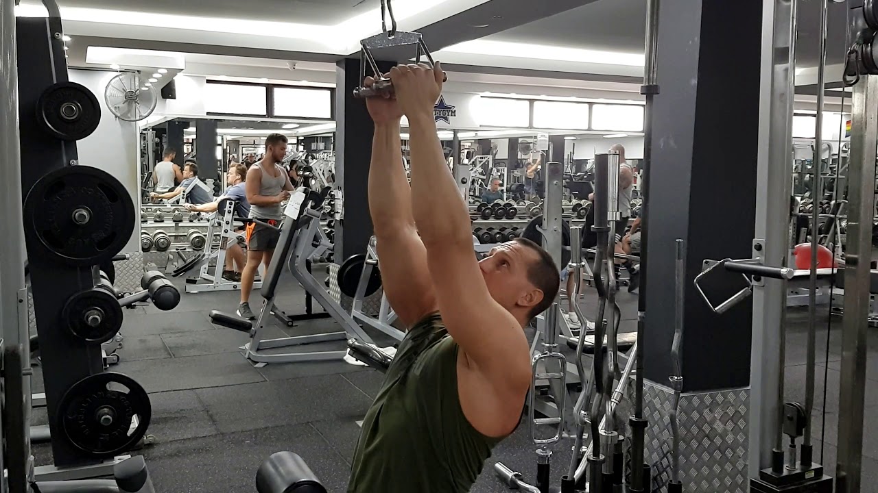 Close Grip Lat Pulldowns - YouTube