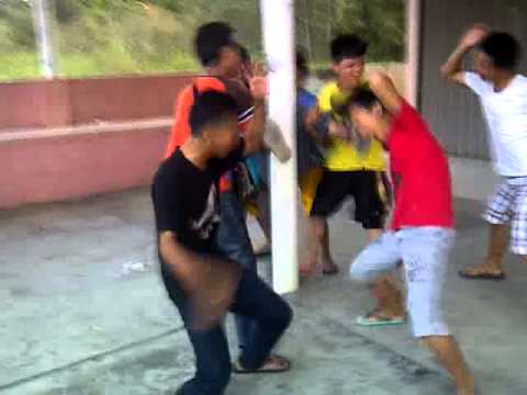 Dia Ulang Tahun !!! Gesek-Gesek Karya Anak\