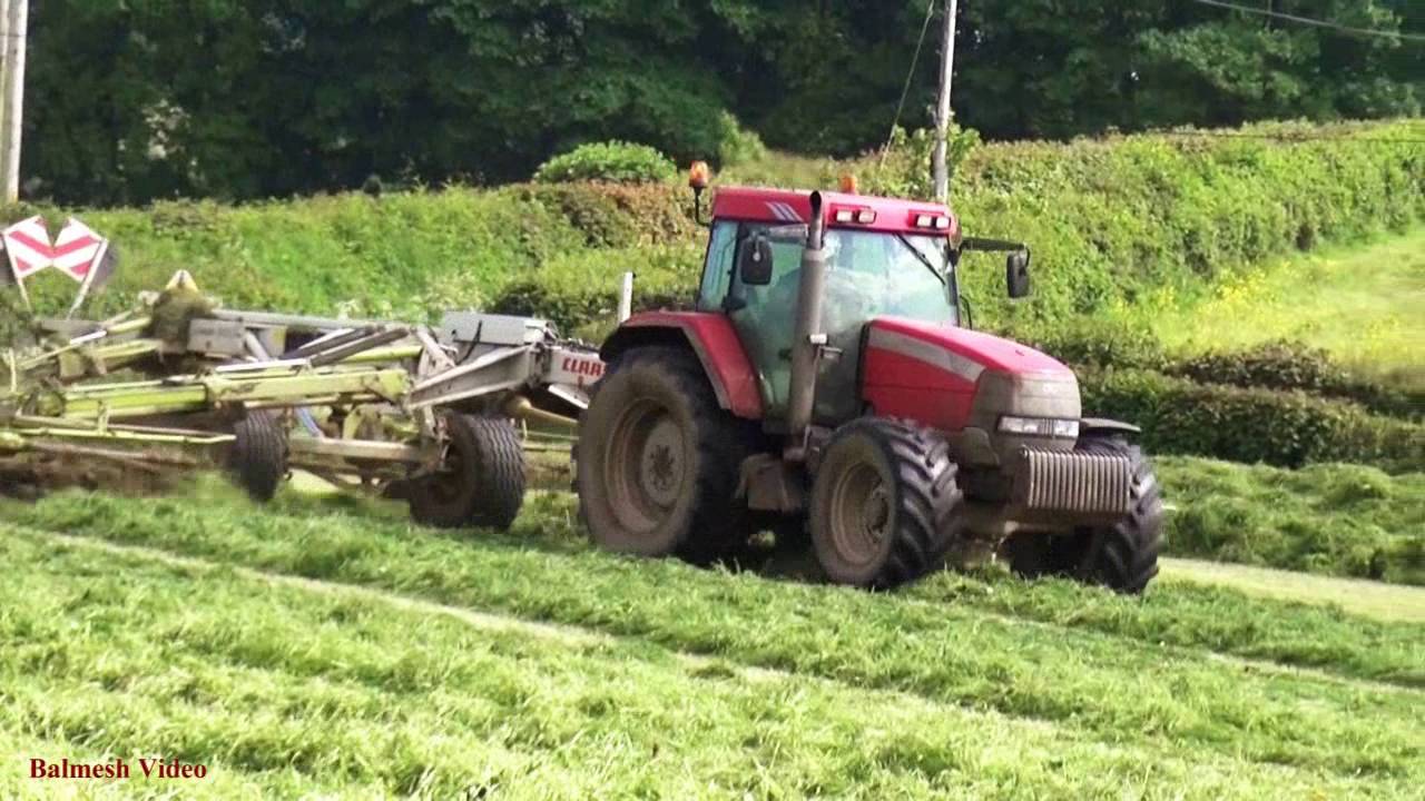 Raking with Claas Liner 3500 Four-Rotor Rake. - YouTube