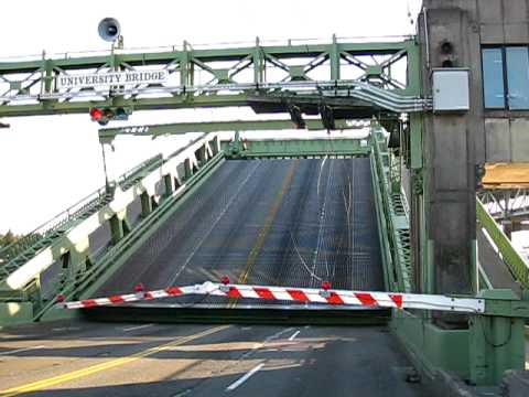 University Bridge goes up and down! - YouTube