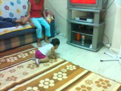 15 aylık kızımın rutin ev temizliği :)