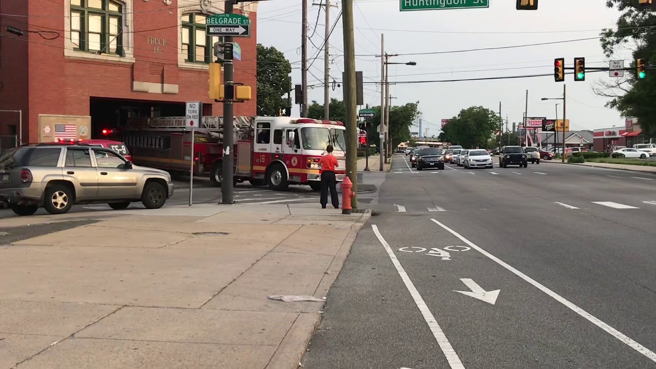 PHILADELPHIA FIRE DEPARTMENT LADDER 16 RESPONDING FROM QUARTERS ON ...