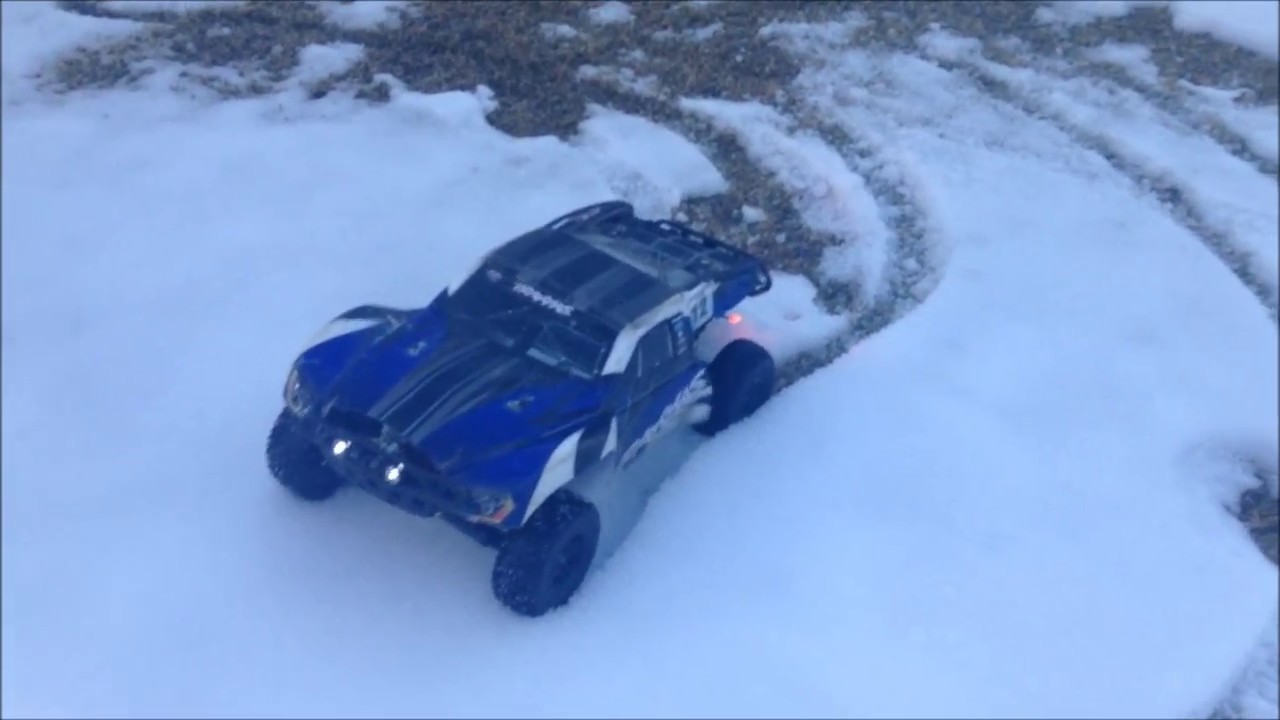 Firecracker RC's 2wd Traxxas Slash Winter Bashing 2017 - YouTube