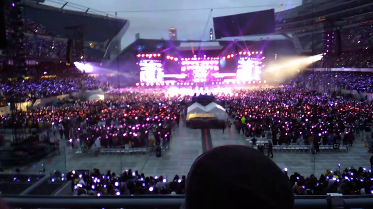 BTS Concert in Chicago part 5 of 22 5/11/19 - YouTube