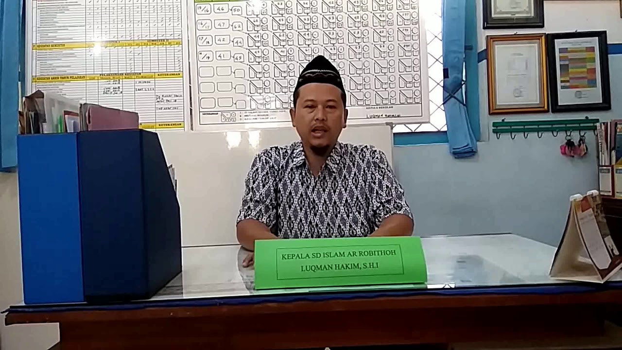 Testimoni Kepala SD Islam Ar Robithoh - YouTube