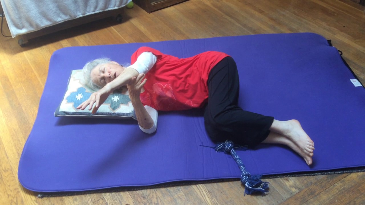 Latissimus Dorsi Movement 2 of 2 - YouTube