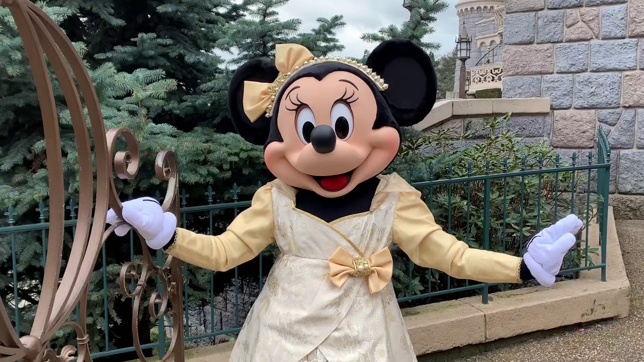 °o° Beautiful Minnie Mouse with her dress : "Champagne" - YouTube