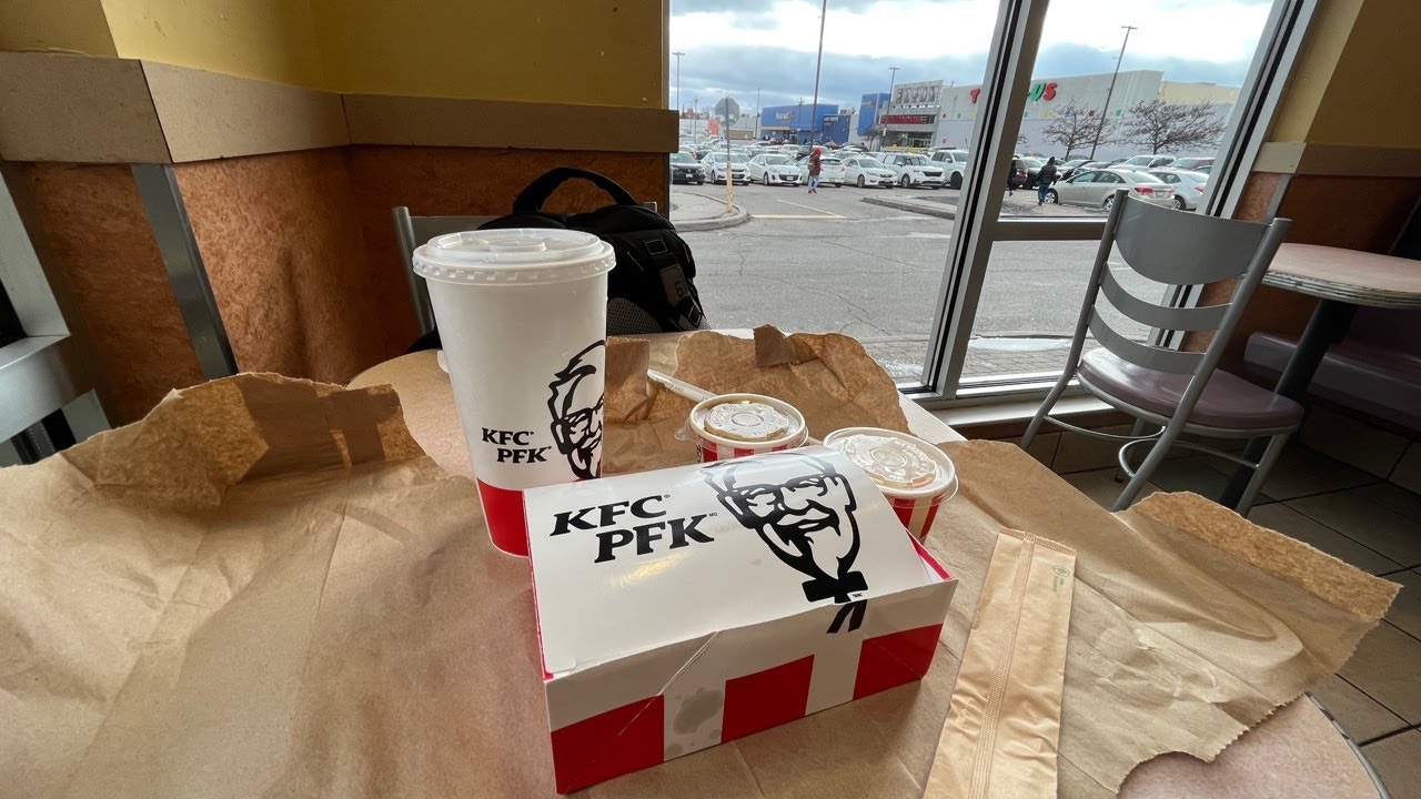 LIVE TORONTO Wednesday LunchDate at KFC & UP Express Train Ride to ...