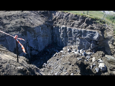 Blasting a presplit in Granite - YouTube