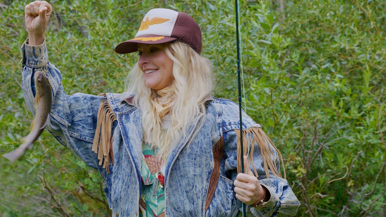 Head Trip, Episode 1: Elizabeth Cook’s Journey to Fort Desolation Fest ...