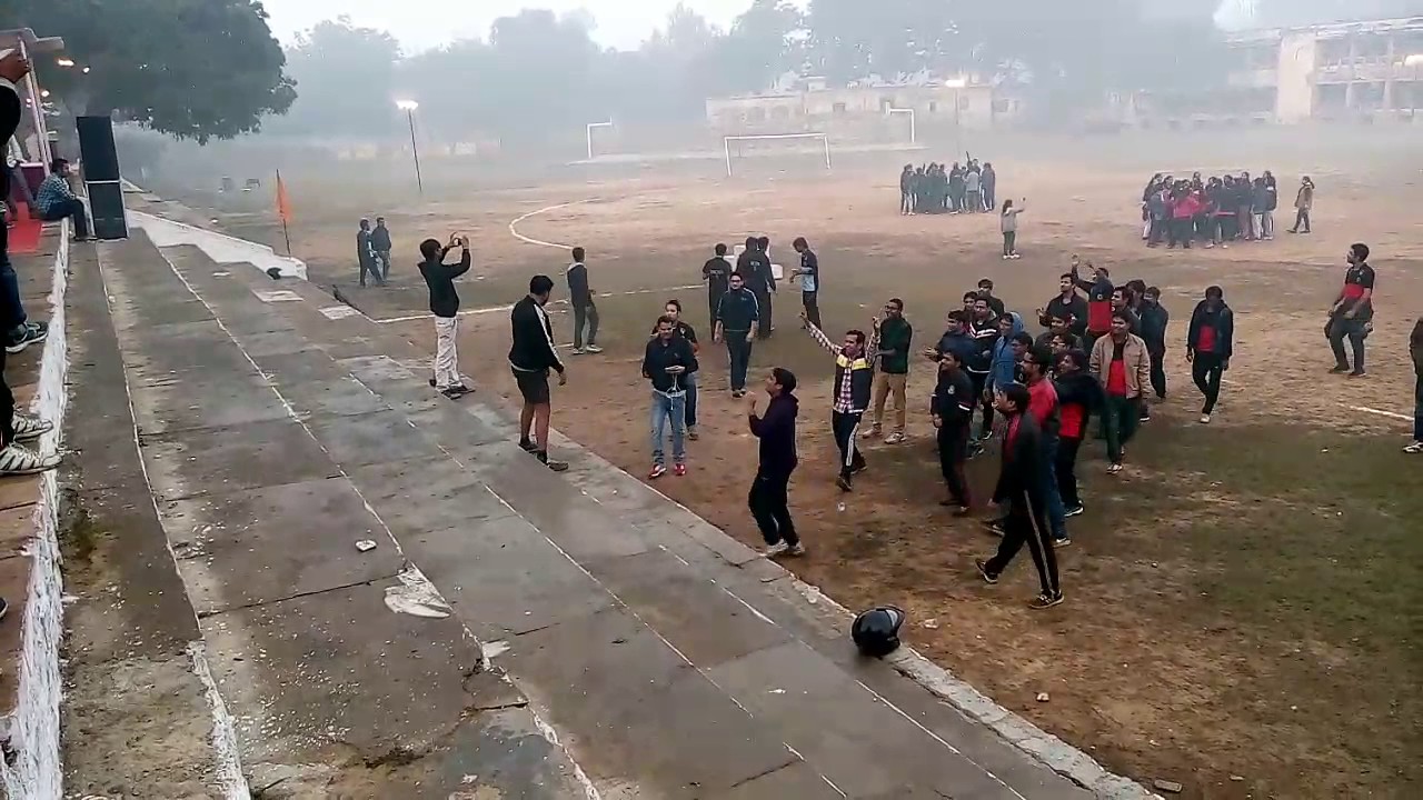 Dance of medicose..snmc Agra - YouTube