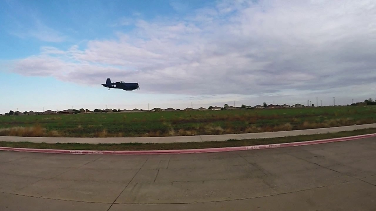RC Planes big loops and rolls - YouTube