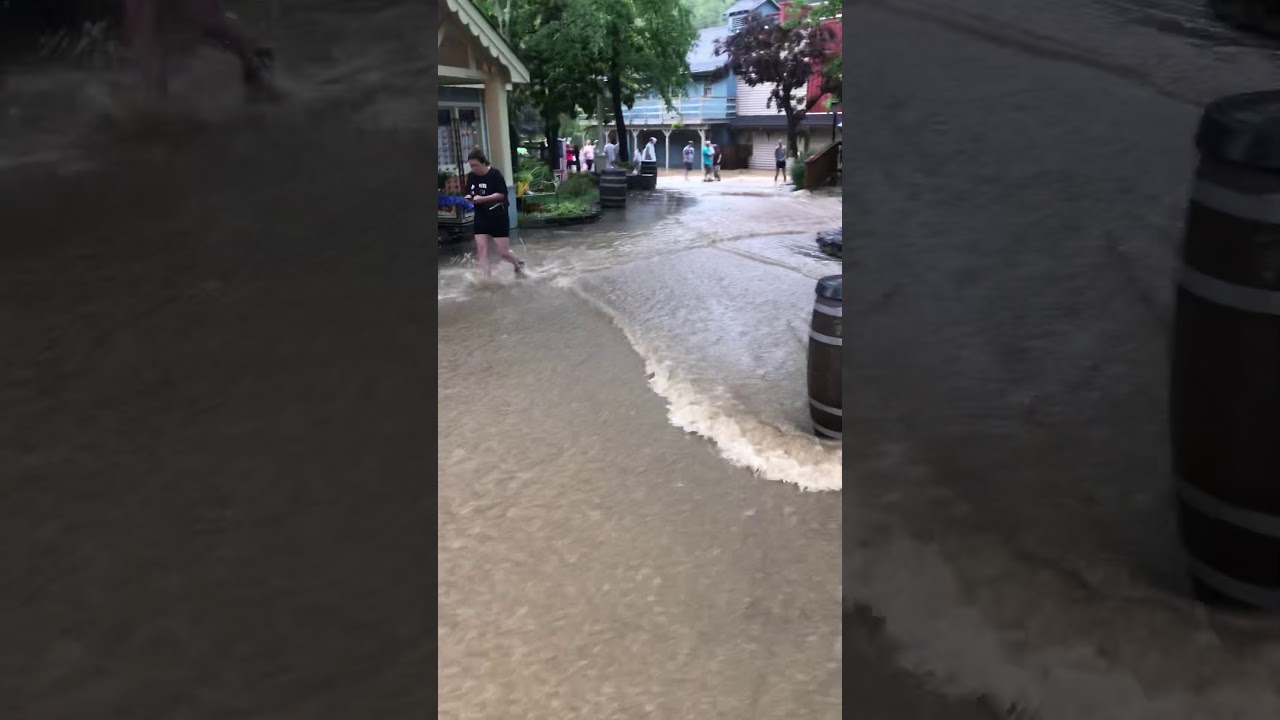 Dollywood flash flood May 27 2018 - YouTube