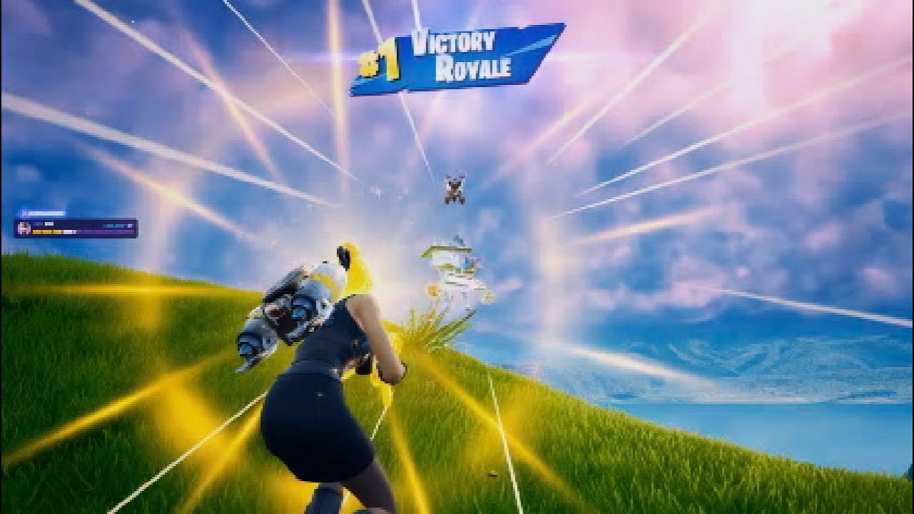 60 year old grandma plays Fortnite - YouTube