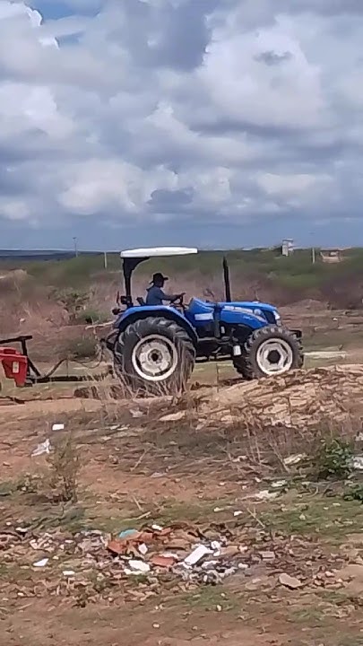 Trator Da Codevasf Prefeitura de Paraú RN - YouTube
