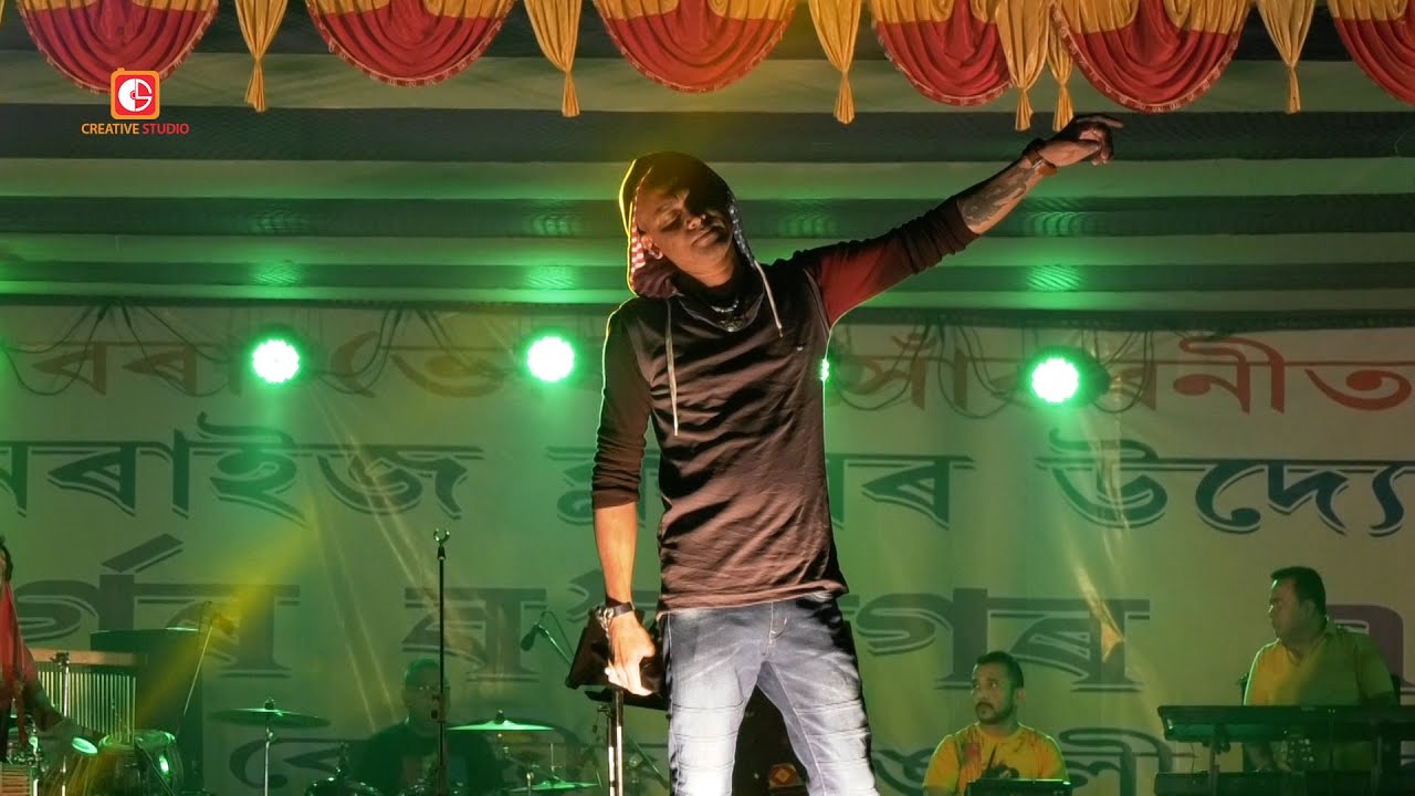 Aasin Aayang // Zubeen Live Perfomance at Laluk Bihu 2018 // Lyrics ...