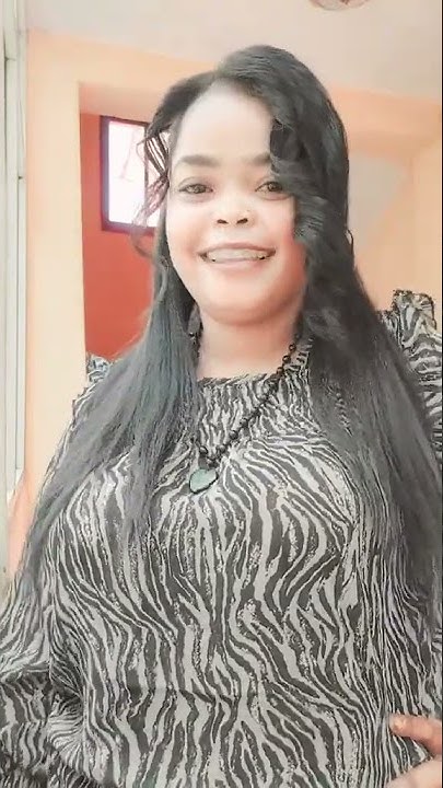 فنانة سودانية تقدم فاصل من الرقص المثير للجدل على الطريقة الأثيوبية