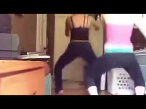 Twerk yaparken osuran kızlar Tıklanma Rekoru Kırıyor !