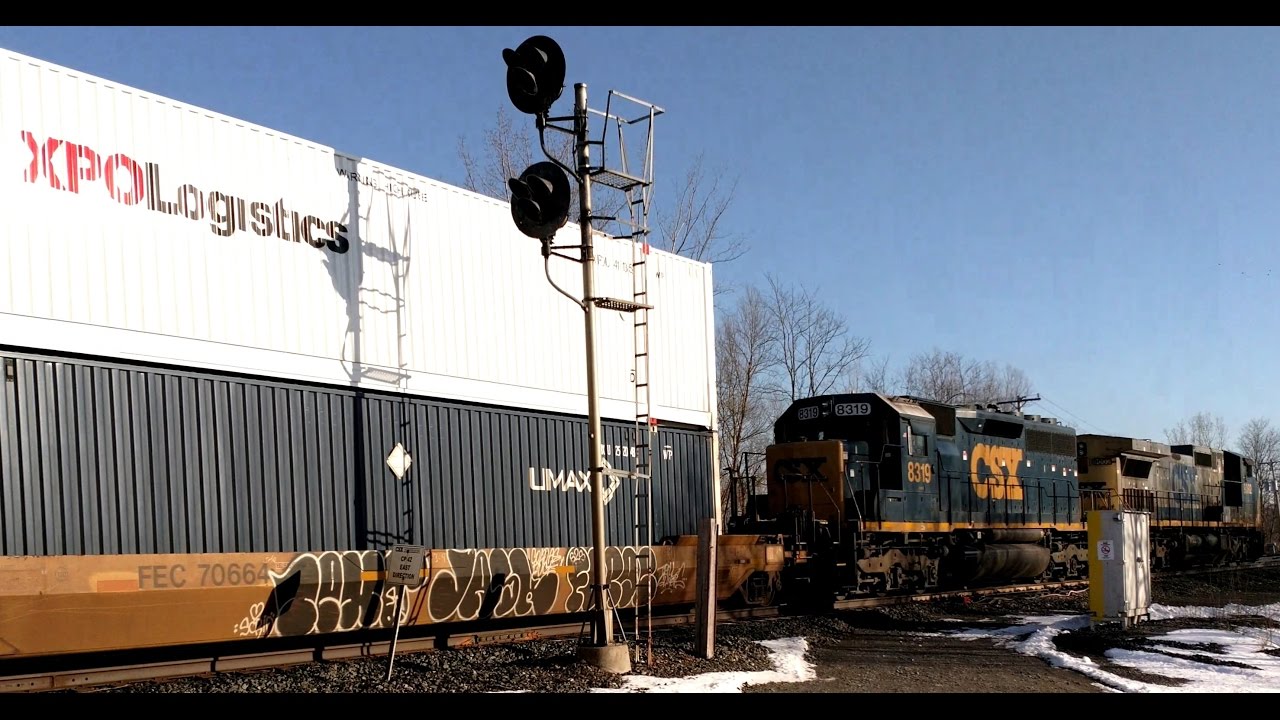 CSXT 9002 & 8319 leading Intermodal East @ Dunkirk, NY - YouTube