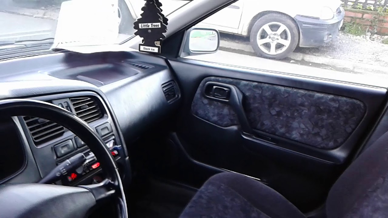 Nissan Primera GXE 99 (2) - YouTube