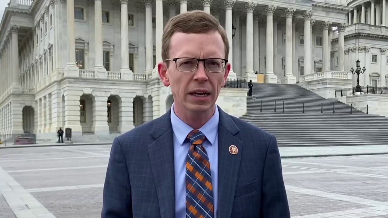 Rep. Johnson Asks South Dakota: “When Do I Get Vaccine?” - YouTube