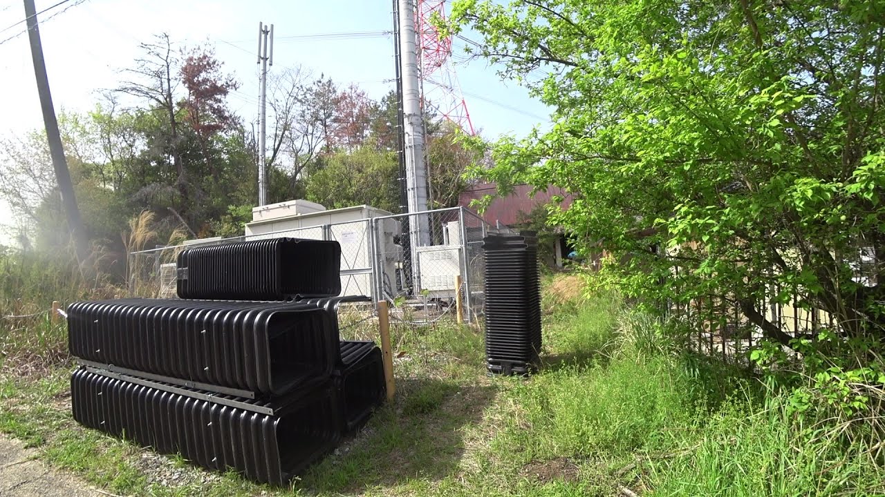 Nature Wonderland; moving prefabricated drain units for temporary ...