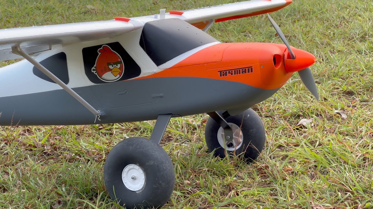XFly-Model Tasman at OHR - YouTube
