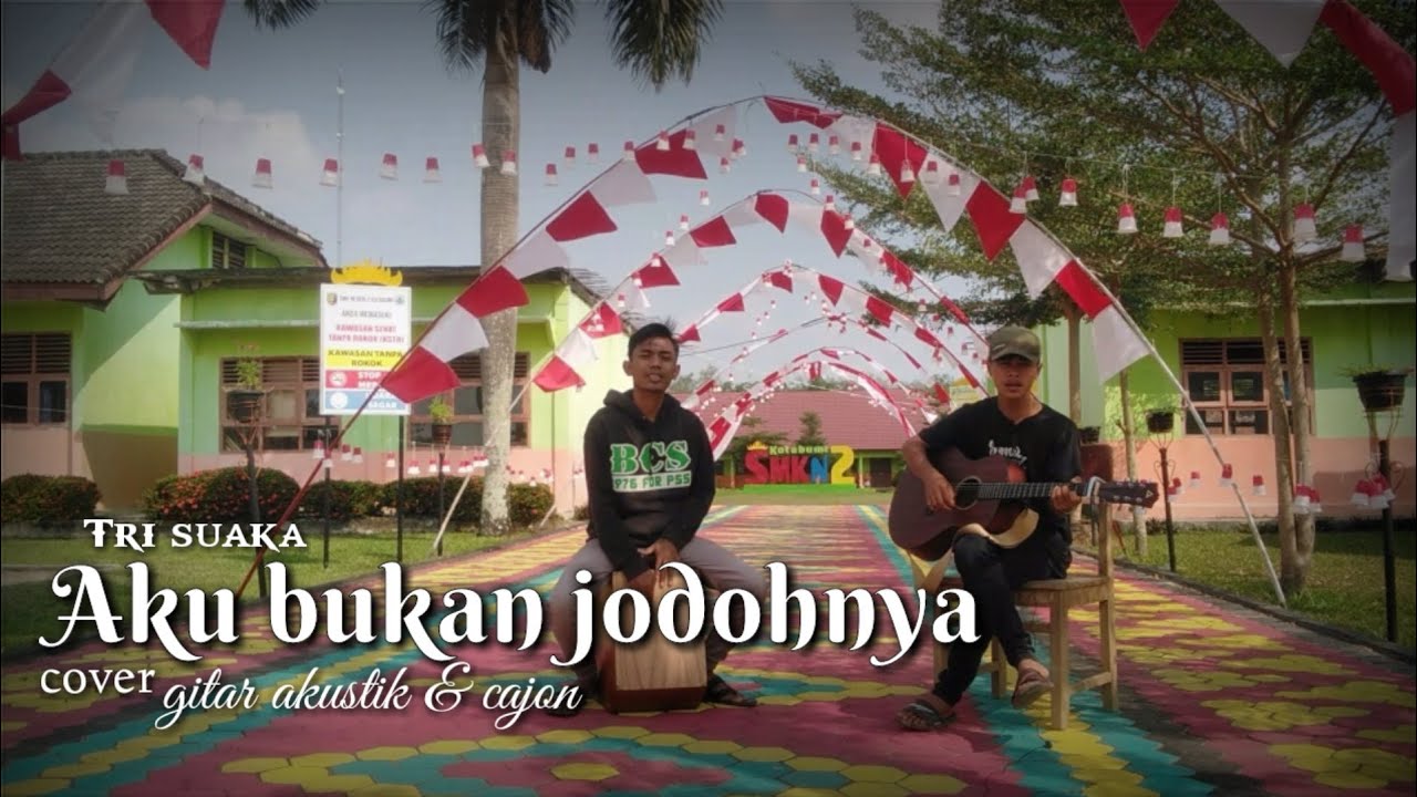 Aku bukan jodohnya - tri suaka || cover gitar akustik - cajon || voc aldy - YouTube