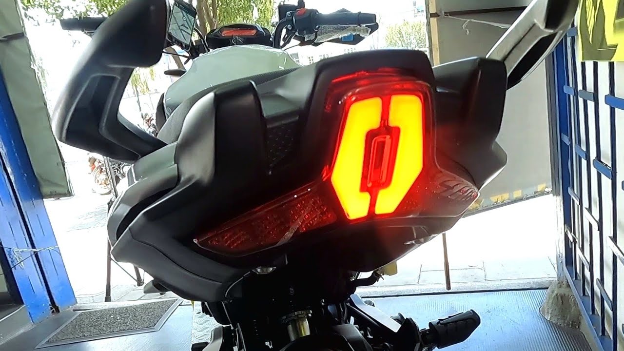 La NUEVA AKT CR4 200 PRO o Loncin CR3? la más polémica del año | ABS ...
