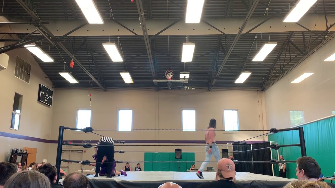First ever upstart Indianapolis heavyweight championship match Colton ...