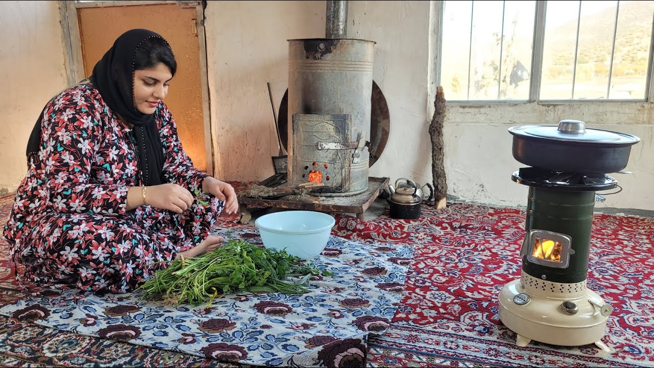Daily life in the village of Iran | village lifestyle of Iran - YouTube