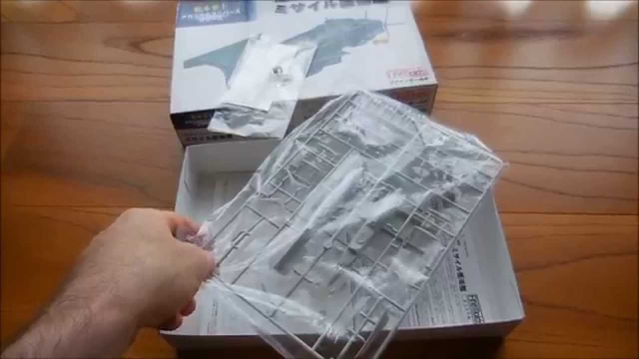 Fine Molds 1:500 Missile Escort Ship (Yukikaze) build 1 - YouTube