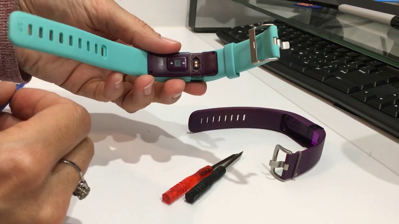 Fitbit Charge HR wristband replacement - YouTube