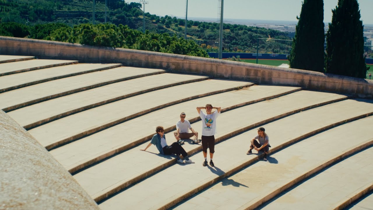 Capros-Barcelona (Vídeo Oficial) - YouTube