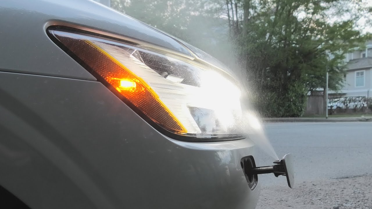 Volvo V60 (2019-2025): How To Activate Headlight Washers? - YouTube