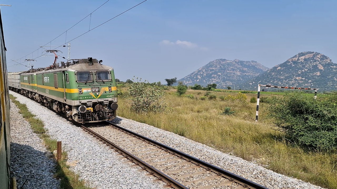 Parallel Race | Overtake | Reovertake | Tracksound | Race with Fright ...