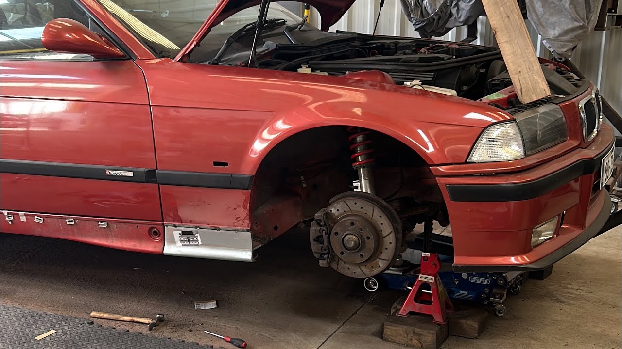 BMW e36 328i Sport Rust repair part 2, Front wing. - YouTube