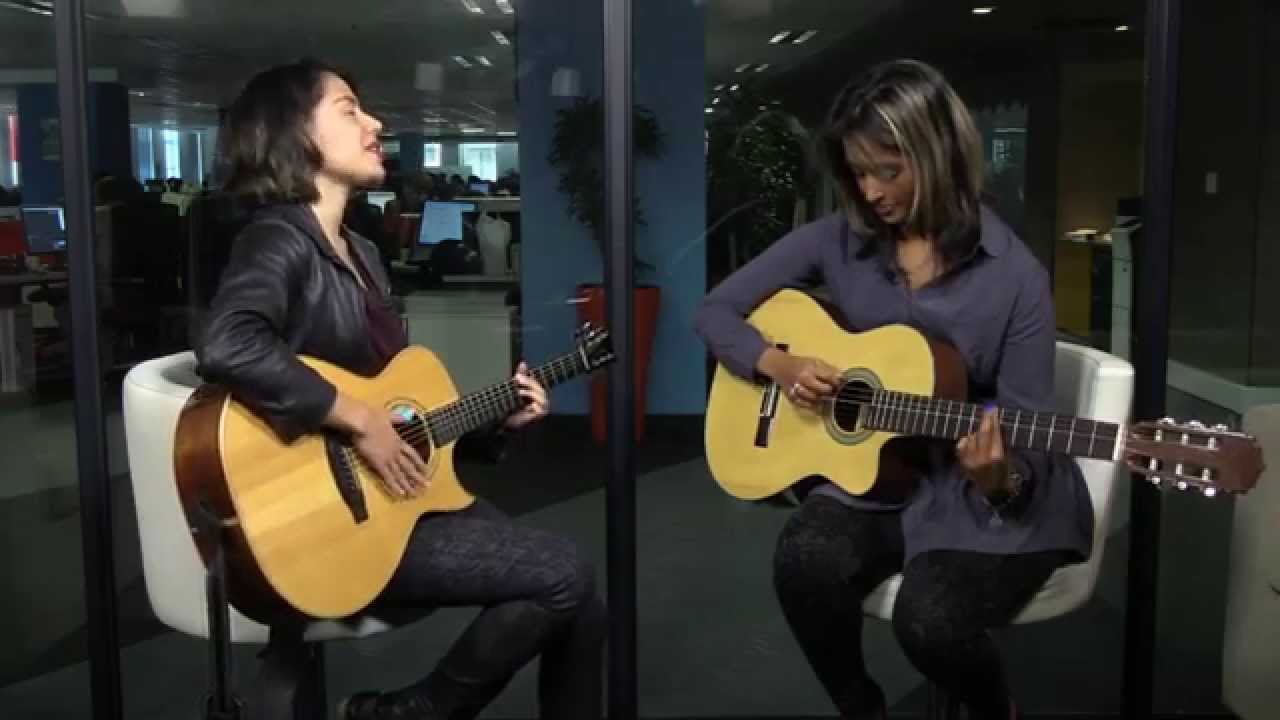 Natasha Meister gives us a guitar lesson and it's hilarious - YouTube