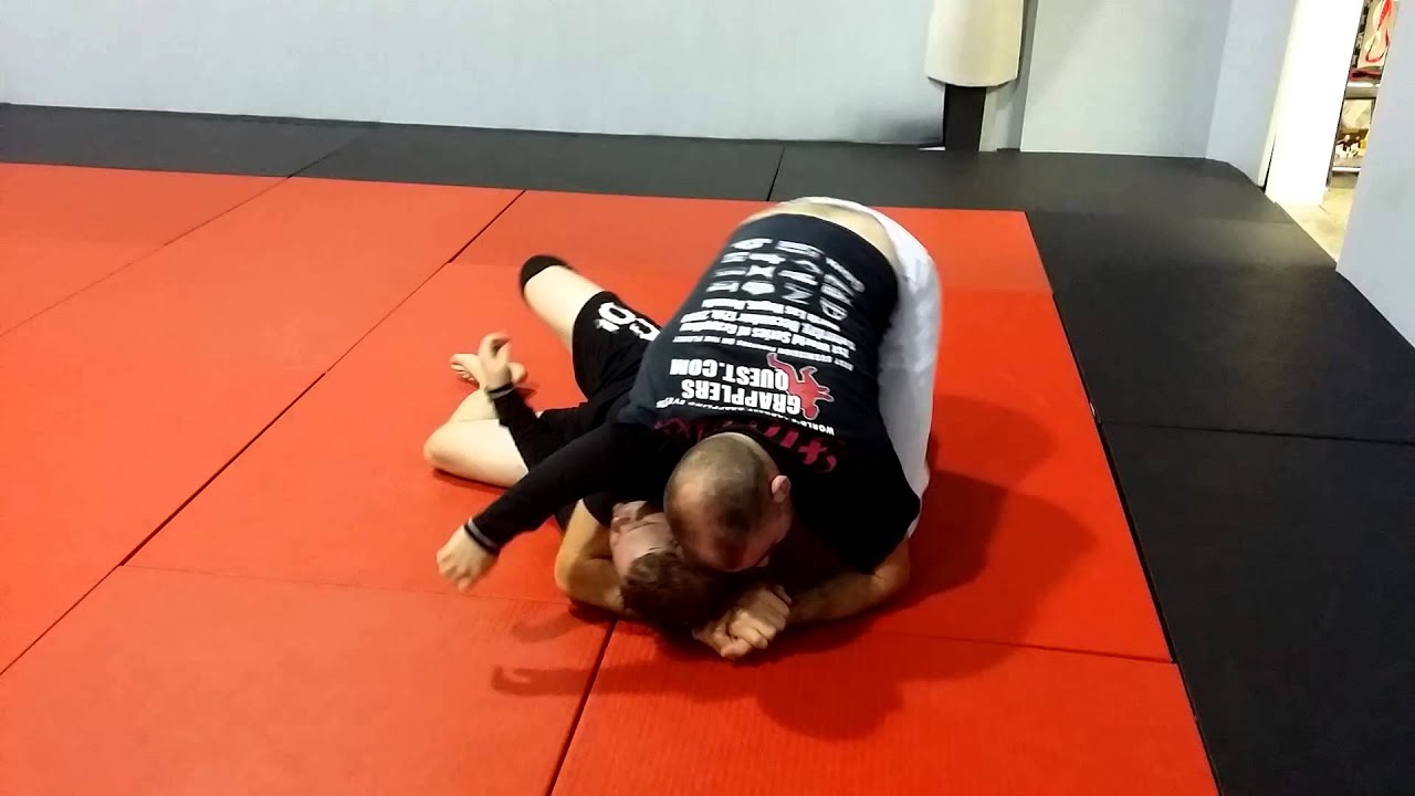 Short choke from Hug choke - YouTube
