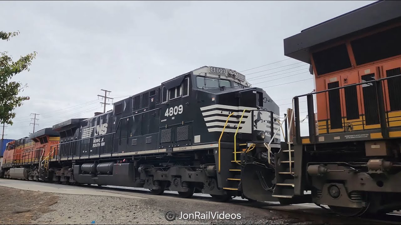 4/17/25 Pre: EB BNSF S train passes Los Nietos/SFS crossings-2 ft. NS 4809 2nd mid DPU - YouTube