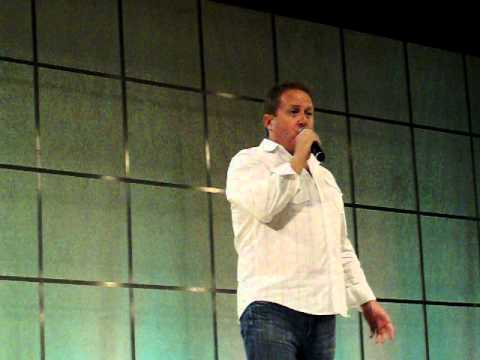 Tim Gidley singing You Raise Me Up - YouTube