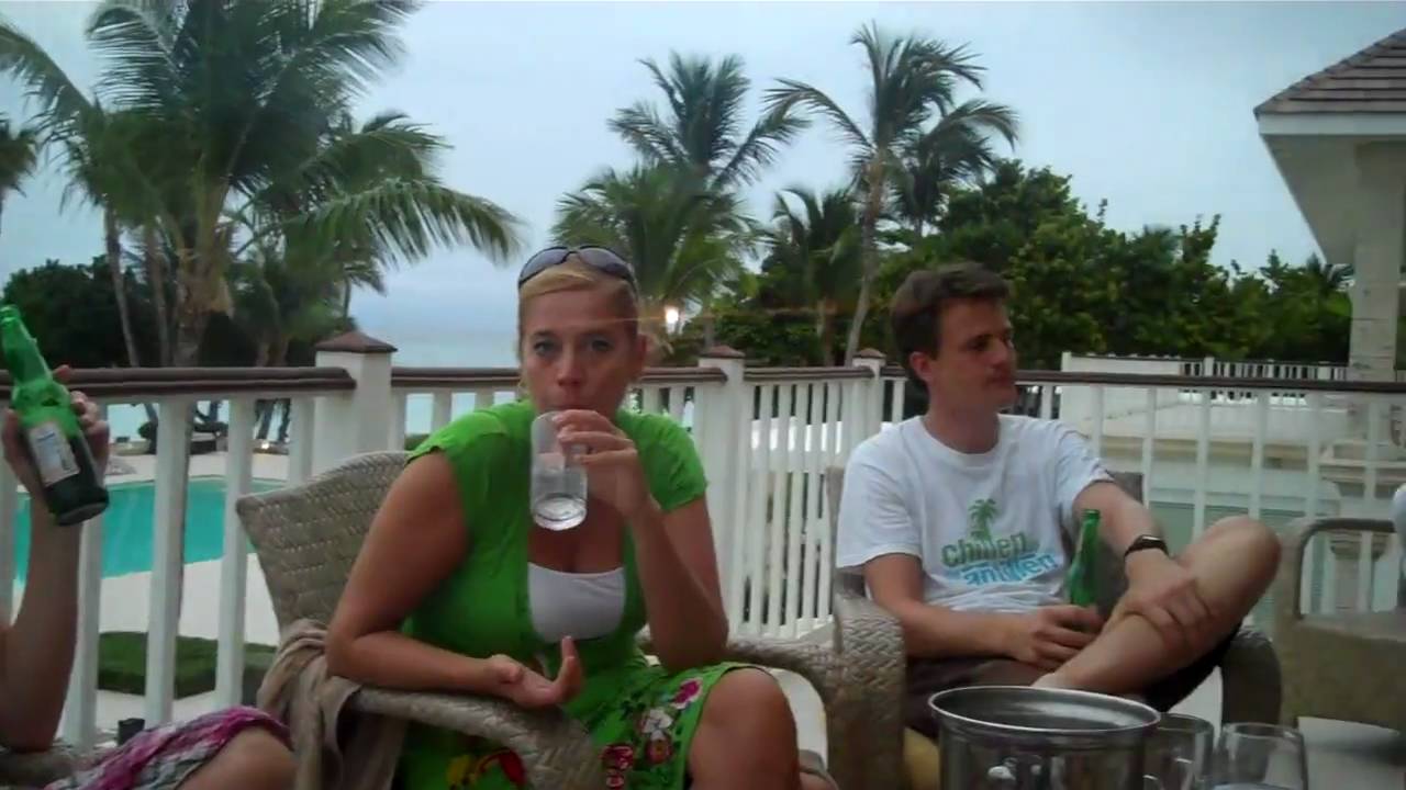 Golf groupies - YouTube