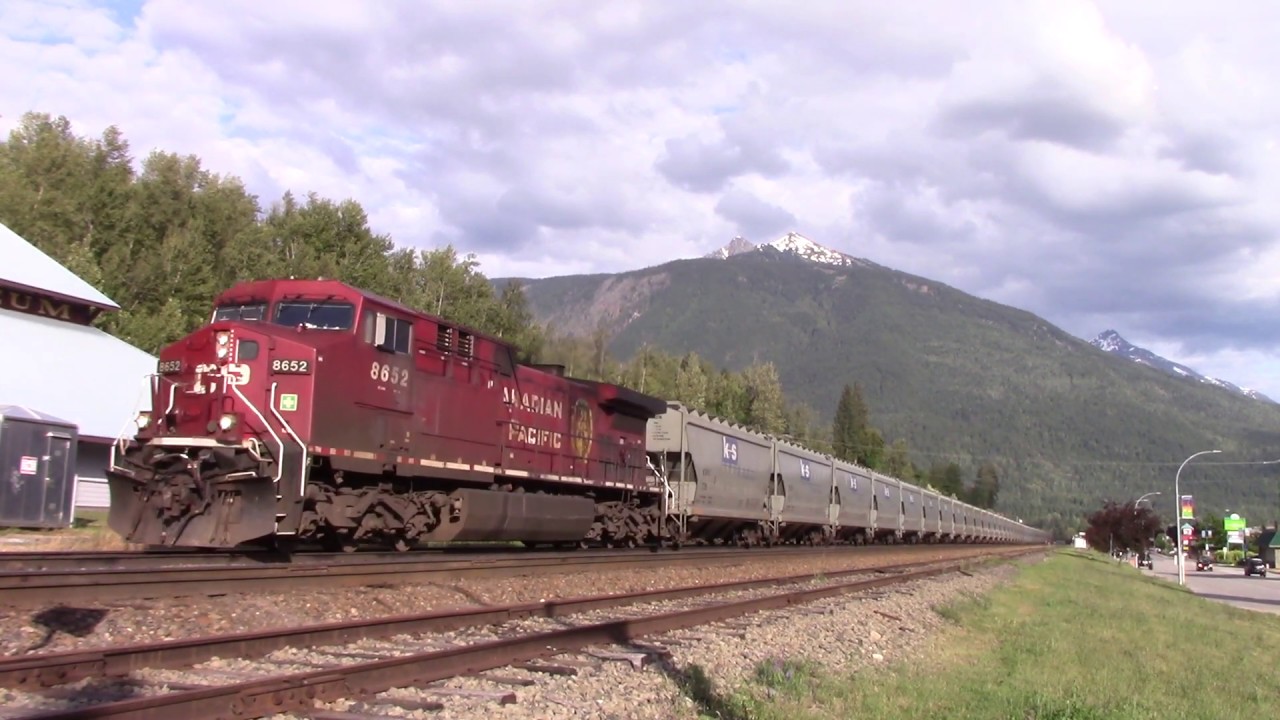 CPR Train Spotting HD: CP 8652 West, Train 601 Departs Revelstoke BC. 5/10. 7/2/2019. - YouTube