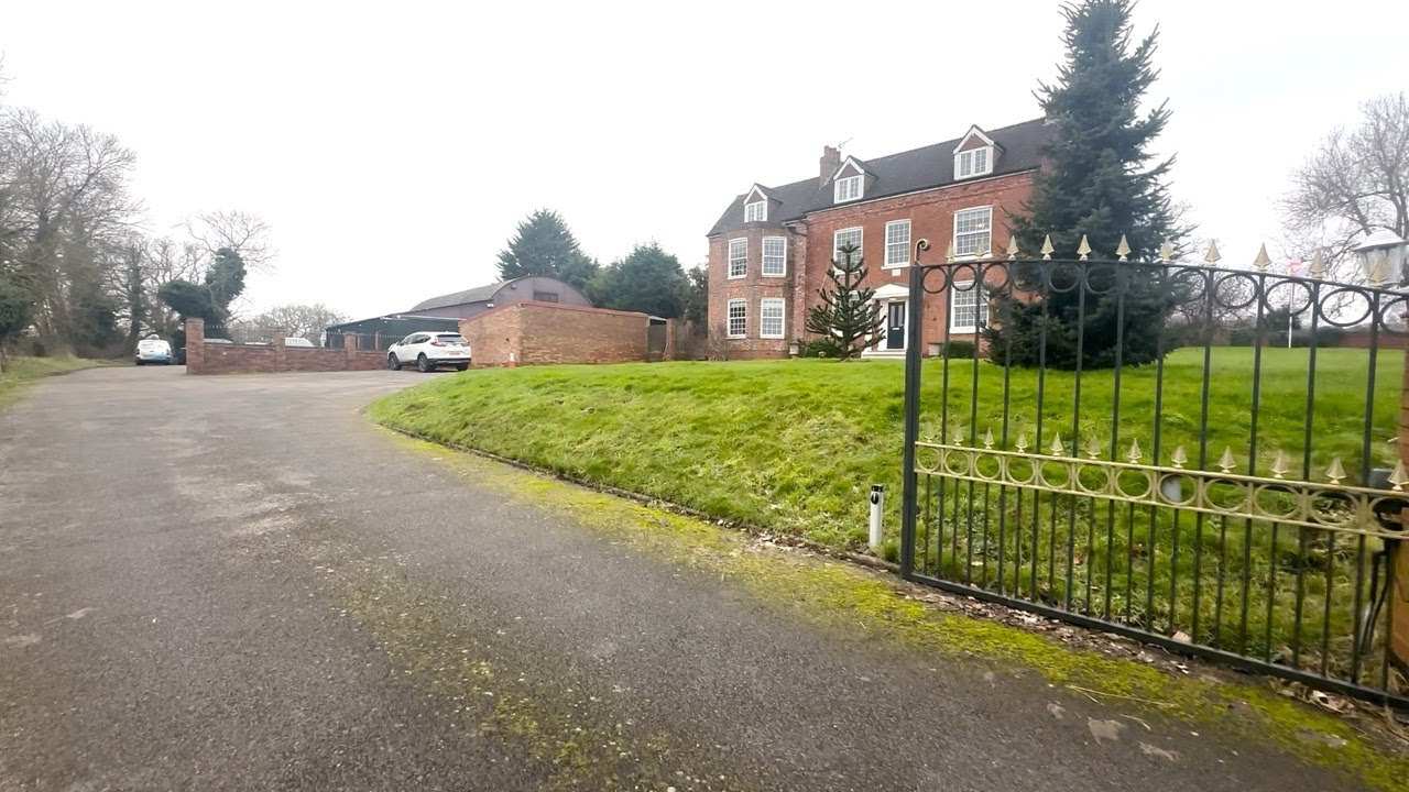 🏡 🪞Luxurious property dating back to 1851 | 7 Bedrooms | Shirley ...