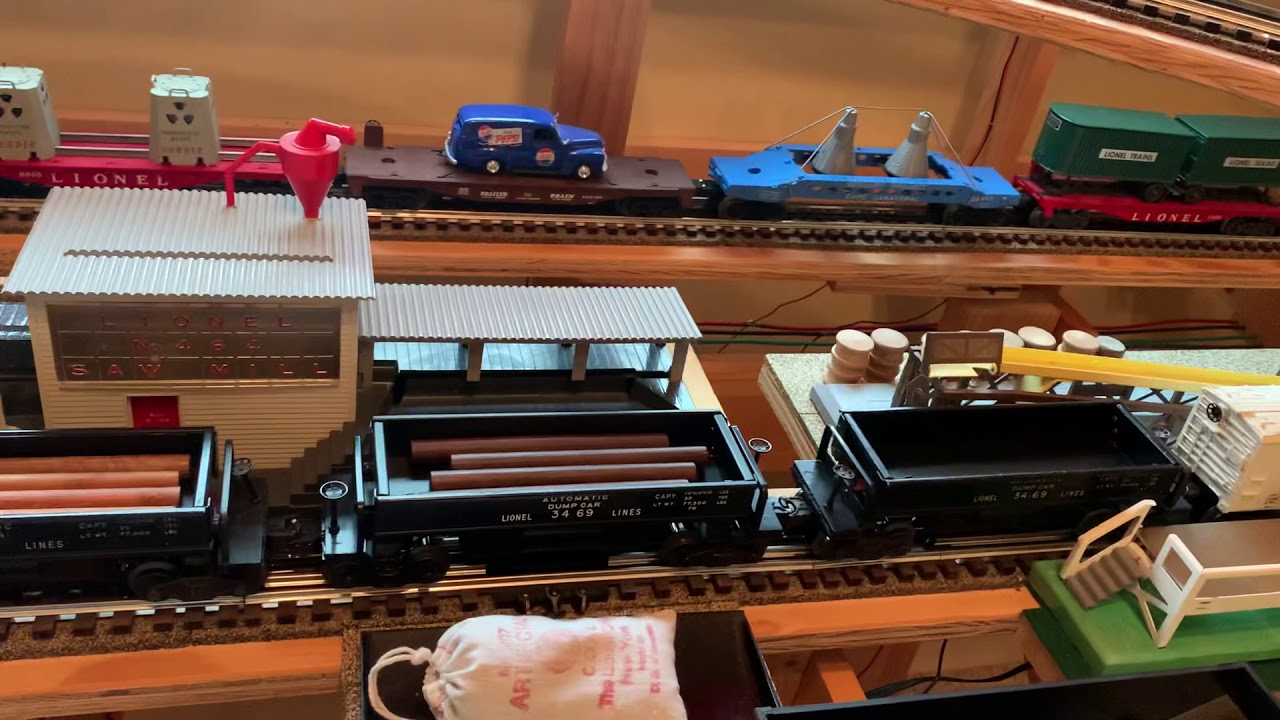 Lionel Postwar 464 Saw Mill - YouTube