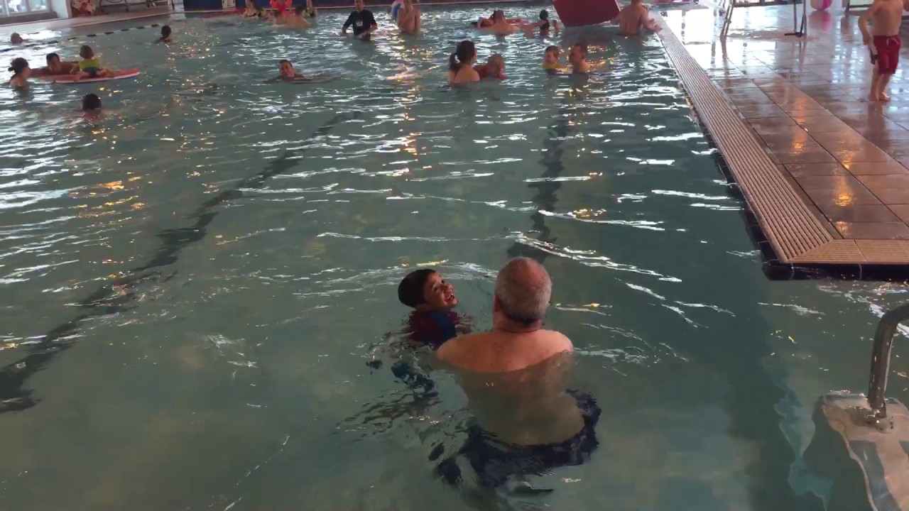 How to swim:Brean splash - YouTube