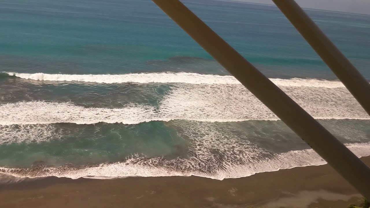 Aterrizaje en Playa Carate - YouTube