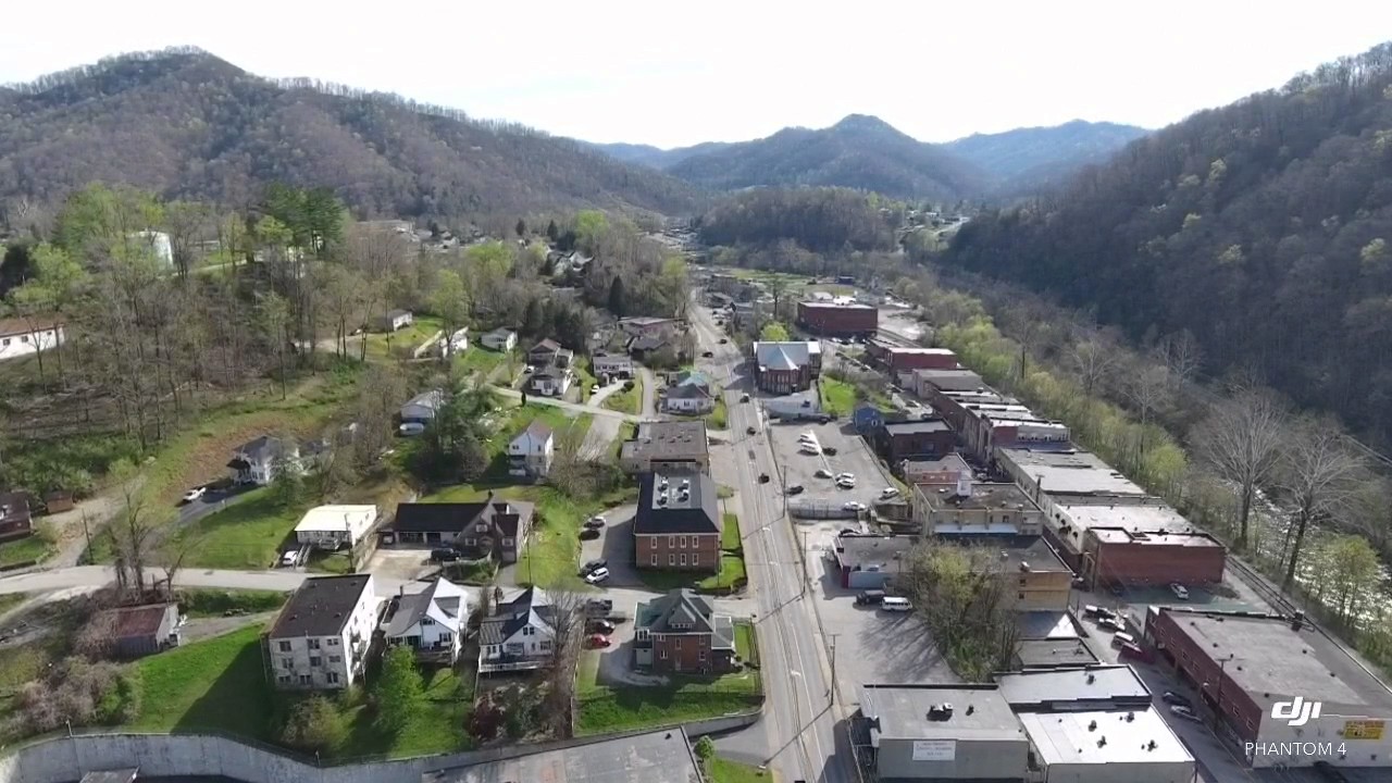 Turner Drone Video-Boone Co. WV Courthouse - YouTube